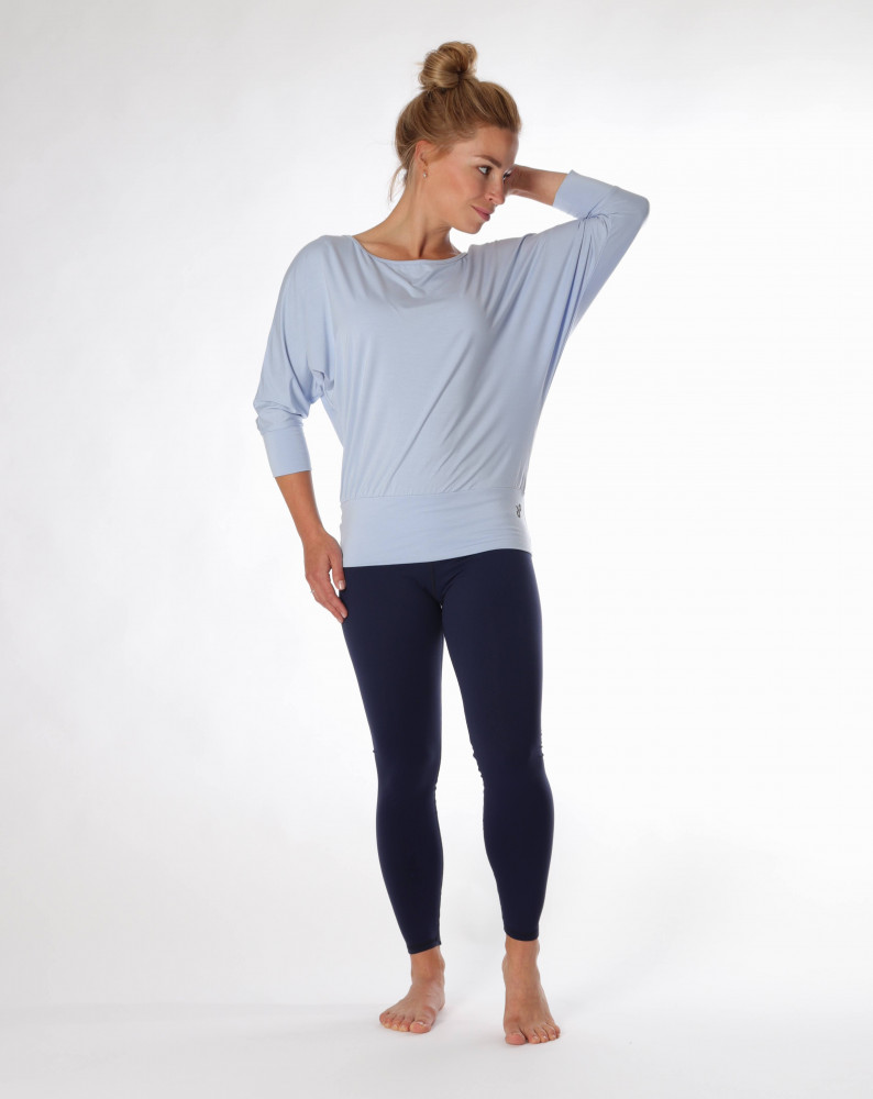 Volné tričko na jógu Naitee Light Blue